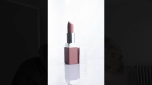 How to photograph a high end cosmetics product shot with inexpensive ...