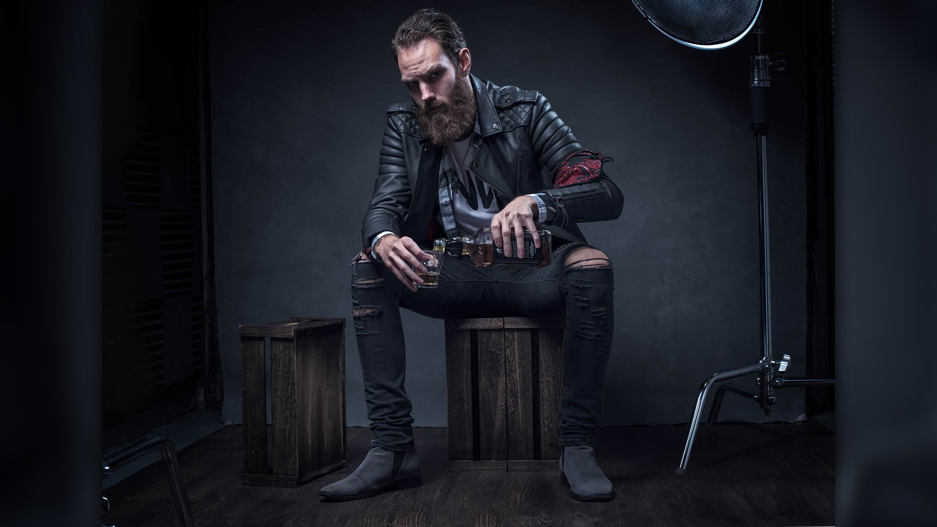 Lights, shadow and highlight - How I lit this dramatic portrait