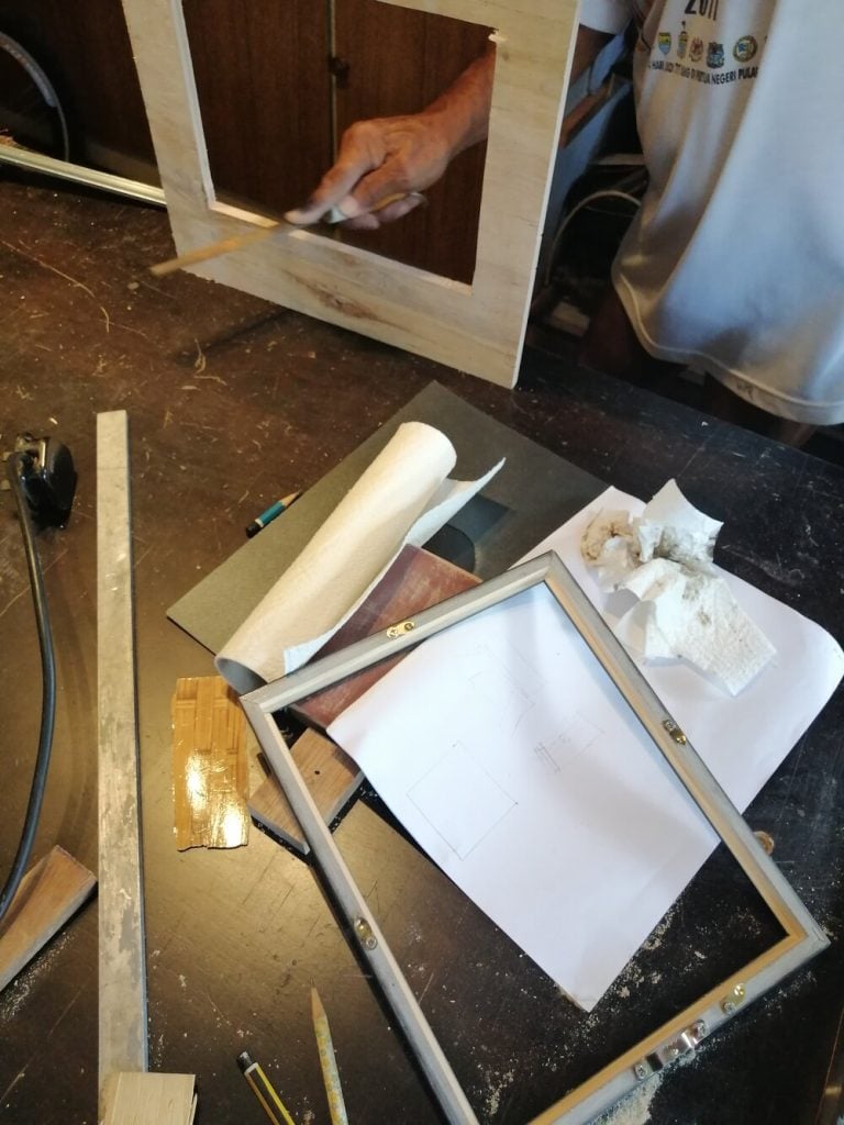 How I built a large format 8x10 Afghan box camera