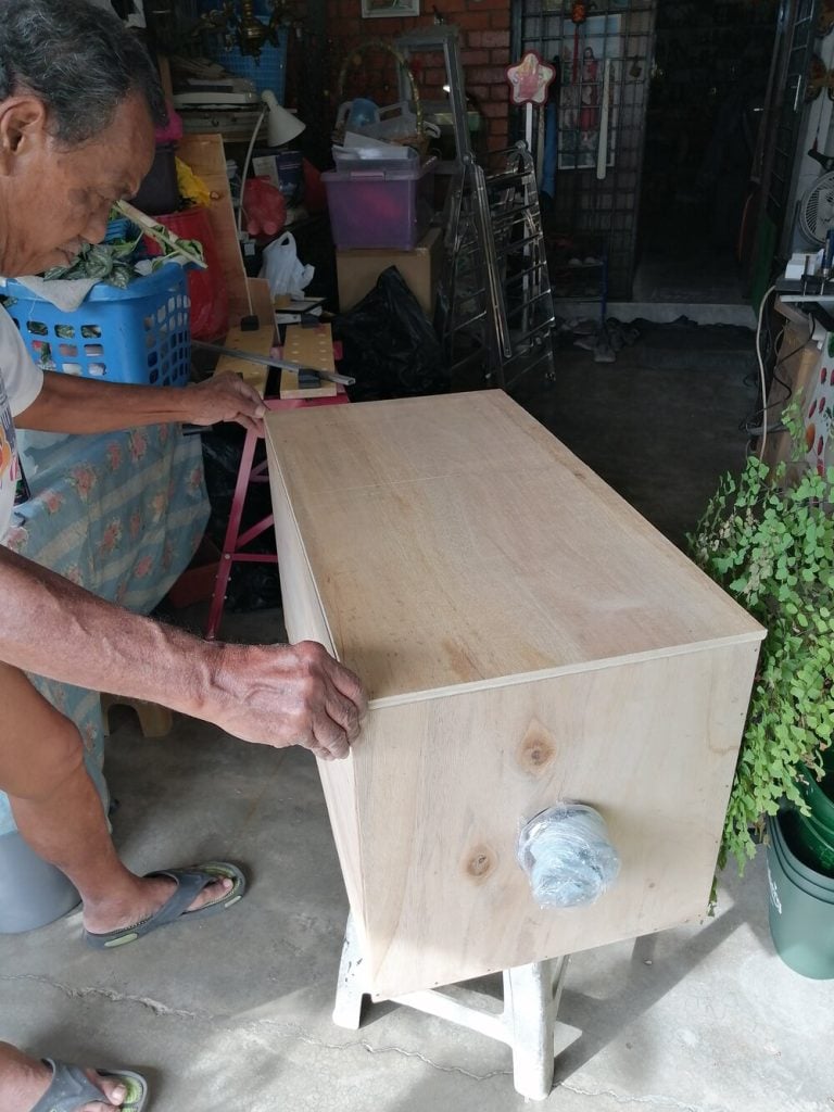 How I built a large format 8x10 Afghan box camera