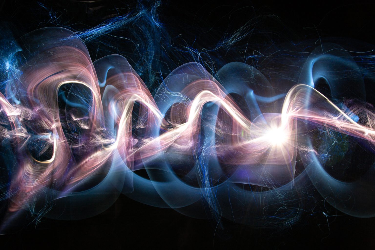 This is how I photographed my emotions with light painting