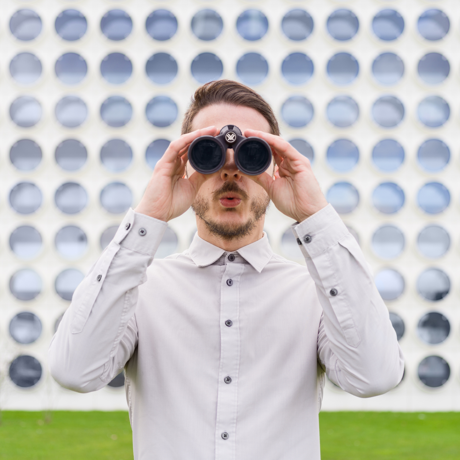 These photographers use architectural elements to tell creative photo ...
