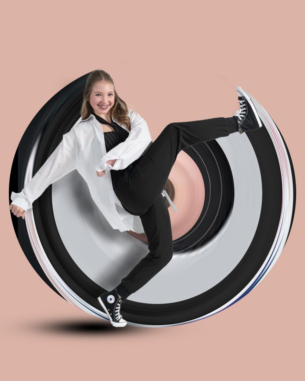 How to create movement in your portraits using this circular stretch ...