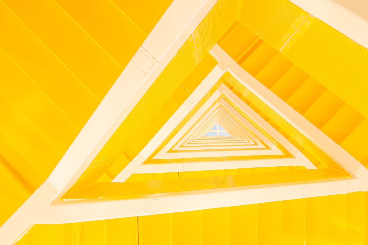 How to use triangles in photography composition